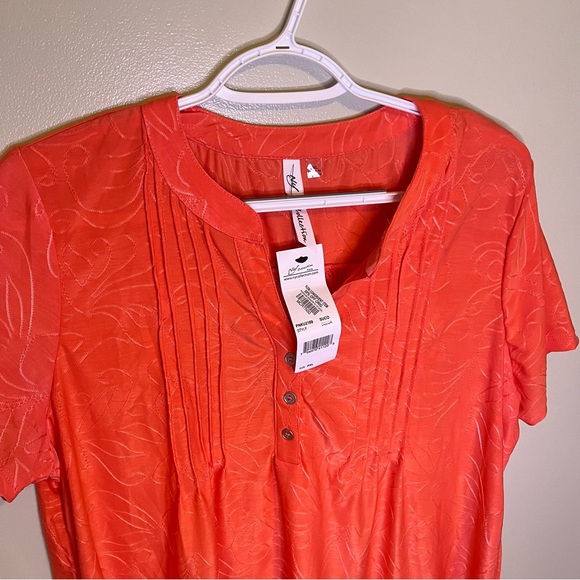 NY Collection | Tops | Ny Collection Coral Short Sleeve Y Neck Jacquard ...